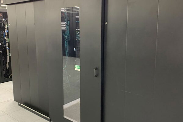 Cold Aisle Containment | Bespoke Cold Aisle Containment | CAC - EDP ...